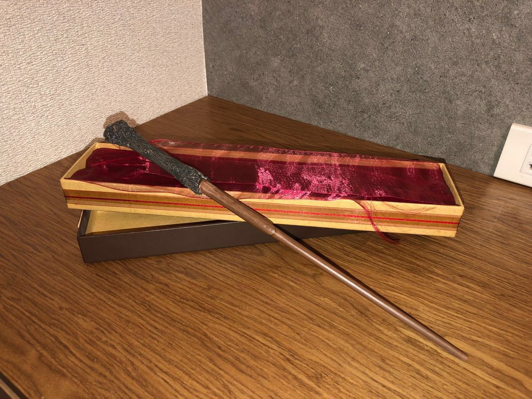 The Noble Collection - Harry Potter Wand Collectible, Hobbies & Toys ...