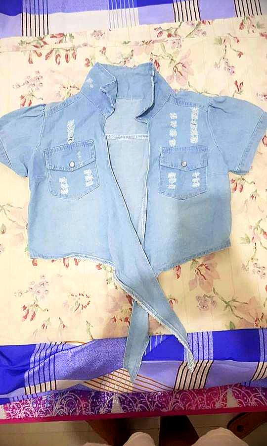 Maong Sexy Crop Top, Women's Fashion, Tops, Sleeveless on Carousell