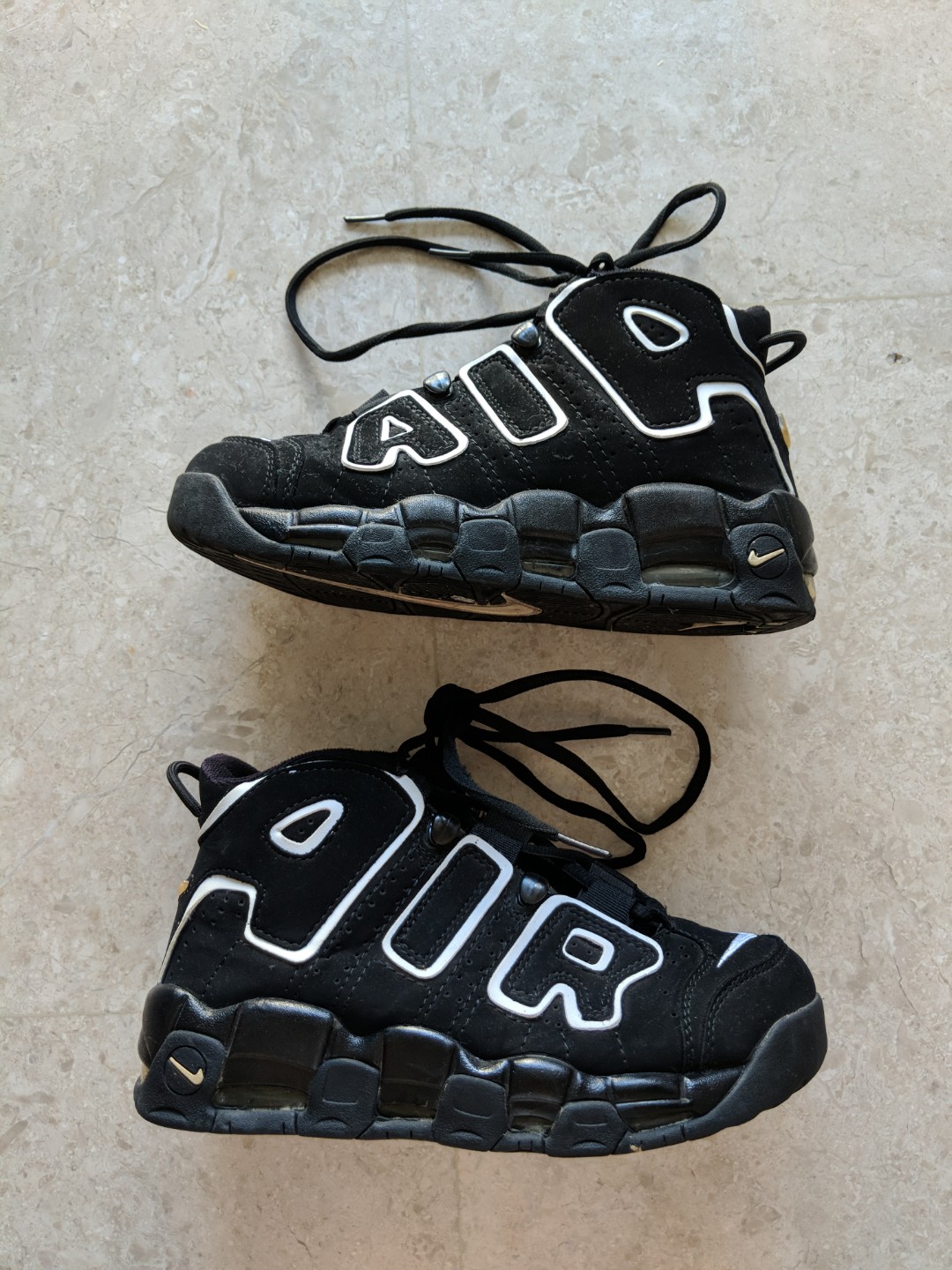 NIKE Air Tempo Sneakers, Women's Fashion, Footwear, Sneakers on Carousell