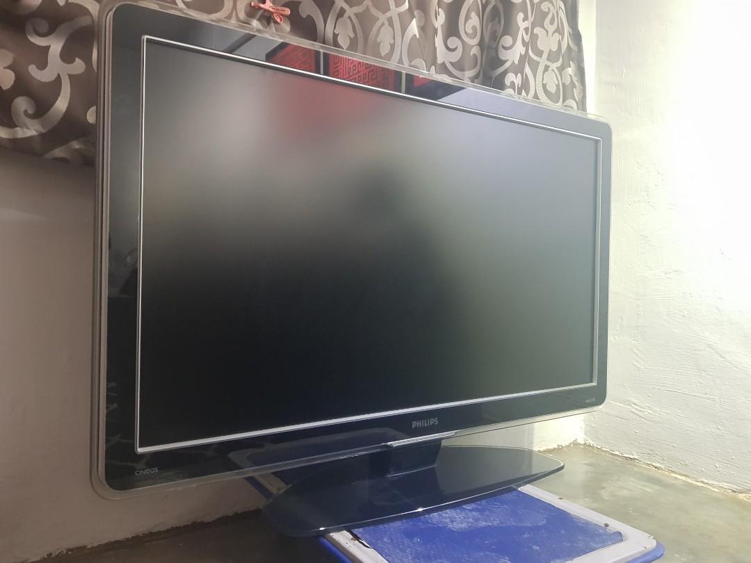 SPOILT / FAULTY TV - Philips 47" Inch TV, TV & Home Appliances, TV ...