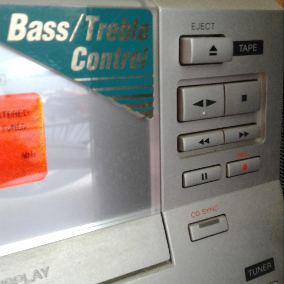 Sony CMT-CP11 DeskTop Hi-Fi System, Audio, Other Audio Equipment on ...