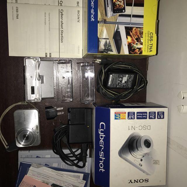 Sony Cyber Shot DSC-N1 with CSS-TNA Cyber Shot Station #JAN55, Photography, Cameras on Carousell