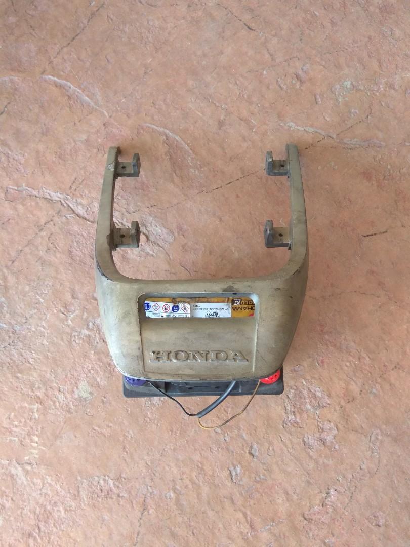 Ex5 Spoiler motor Honda, Motorbikes on Carousell