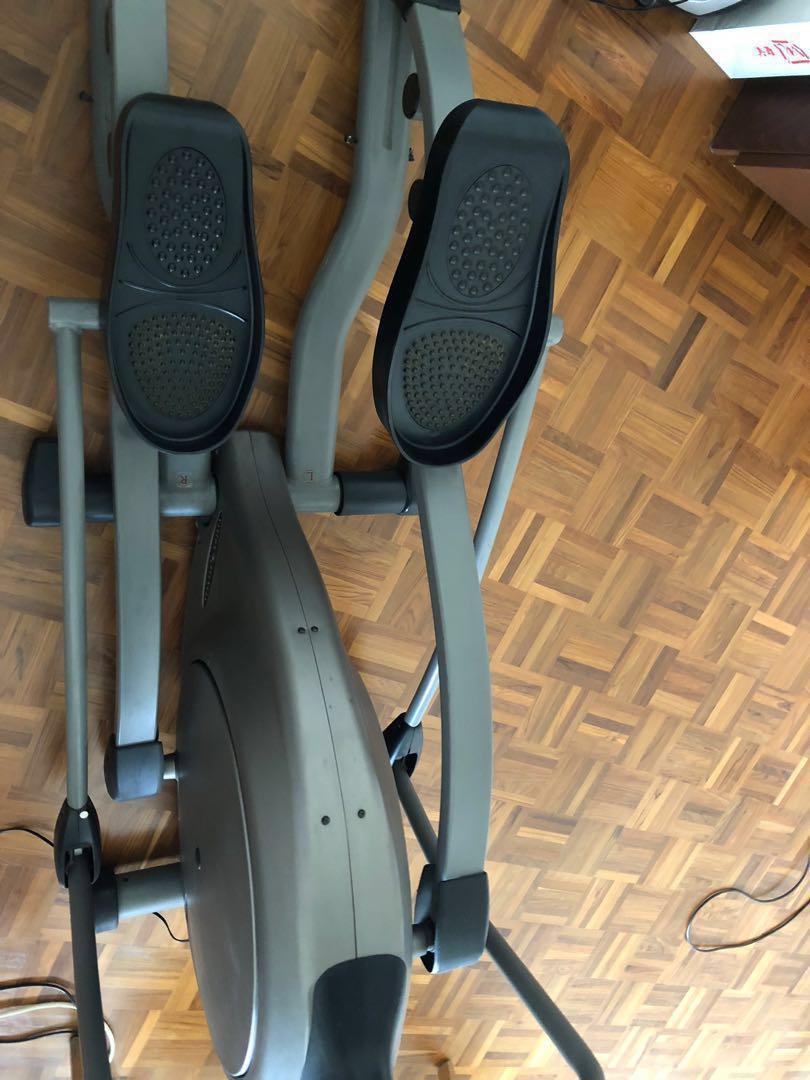 Cross Trainer / Elliptical Trainer FOLDABLE high-end, Sports Equipment ...
