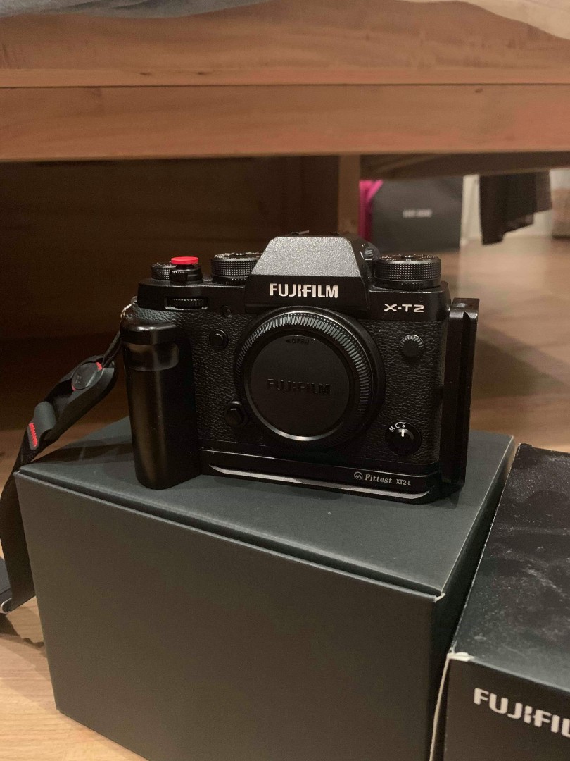Fujifilm XT2 Body, Photography, Cameras on Carousell