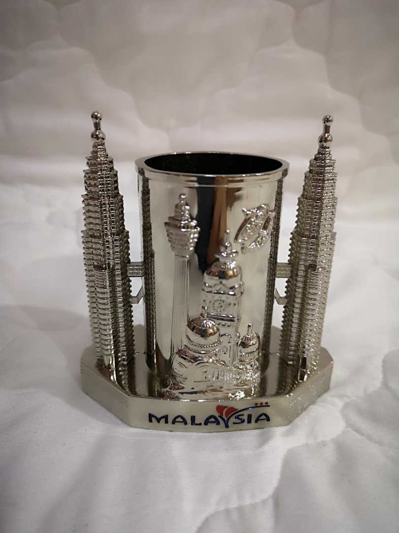 KLCC Twin Tower Zink Pen Holder, Furniture & Home Living, Home Decor ...