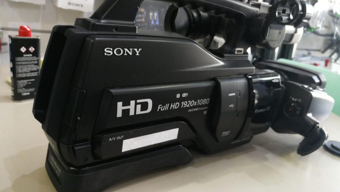 Sony ex-Demo HXR-MC2500 Shoulder Mount AVCHD Camcorder when new Was SGD ...