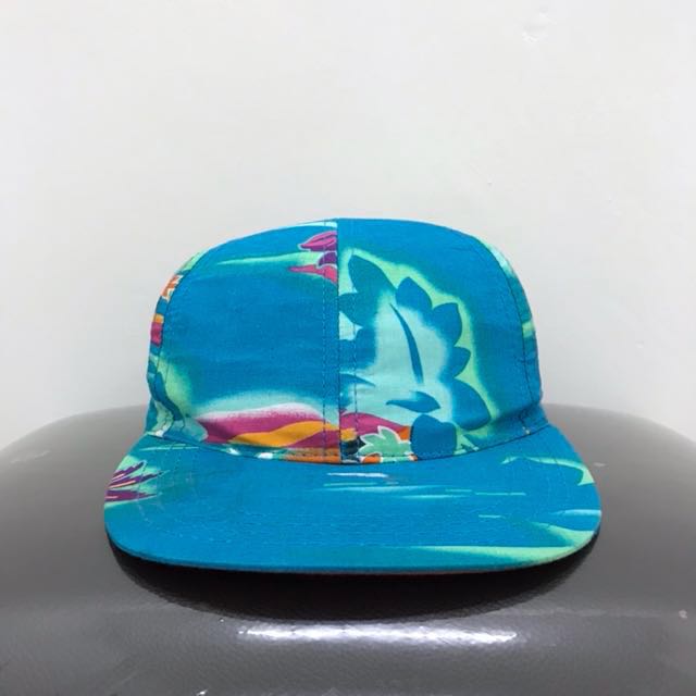 Vintage Floral Wintercheck Factory Cap, Men's Fashion, Watches ...