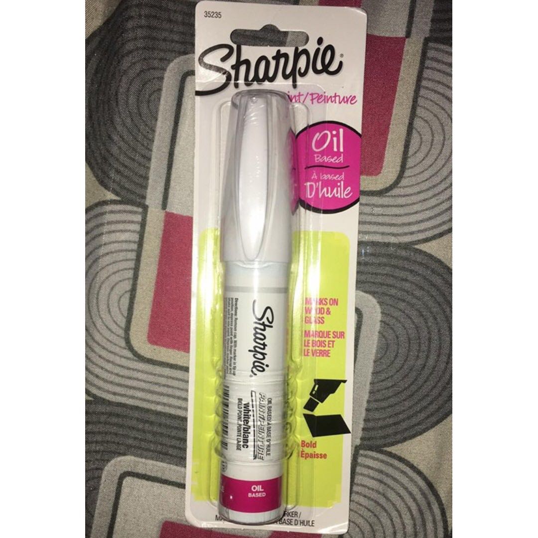 Sharpie Bold Point Oil-Based Poster Paint Marker White, Hobbies & Toys ...