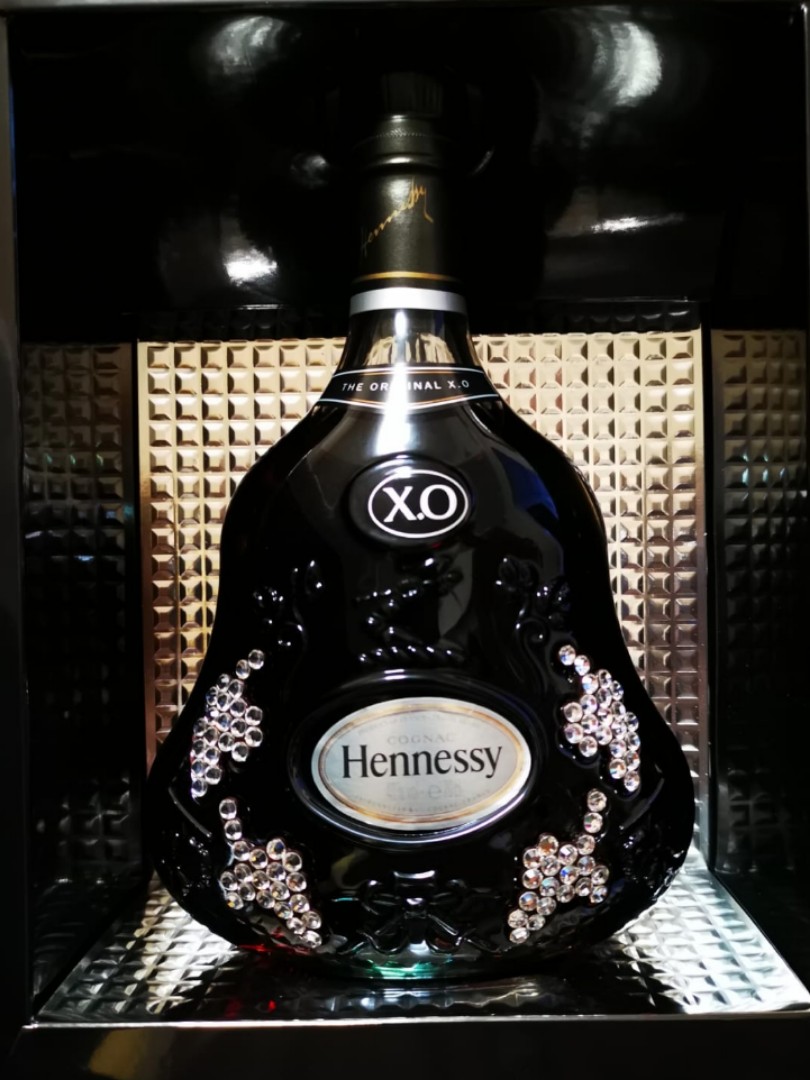 Hennessy XO (EXCLUSIVE COLLECTION) EXTRA OLD COGNAC, Food & Drinks, Alcoholic Beverages on Carousell