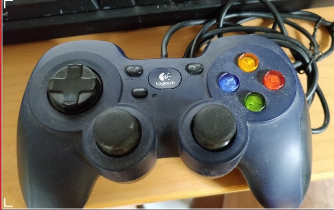 Logitech 310 usb controller, Toys & Games, Video Gaming, Gaming ...