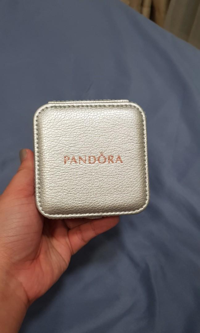 Pandora Travel Case silver, Women's Fashion, Jewelry & Organisers ...