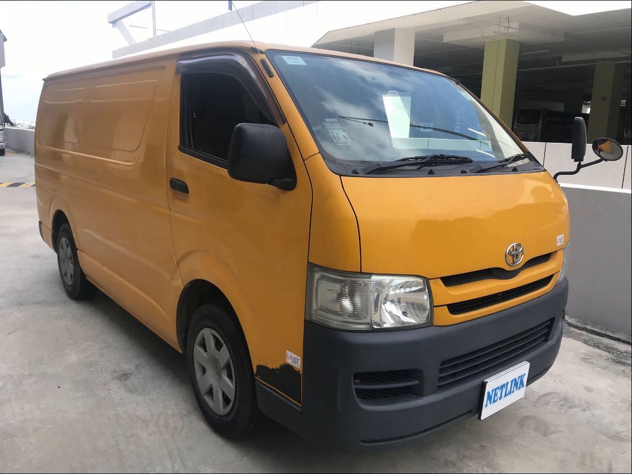TOYOTA HIACE 2.0DX A, Cars, Commercial Vehicles on Carousell