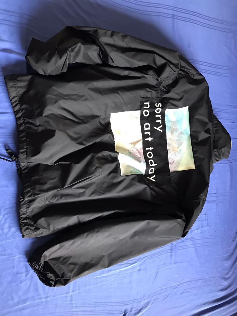 Japanese brand soe hooded coach jacket, Men's Fashion, Coats, Jackets and Outerwear on Carousell