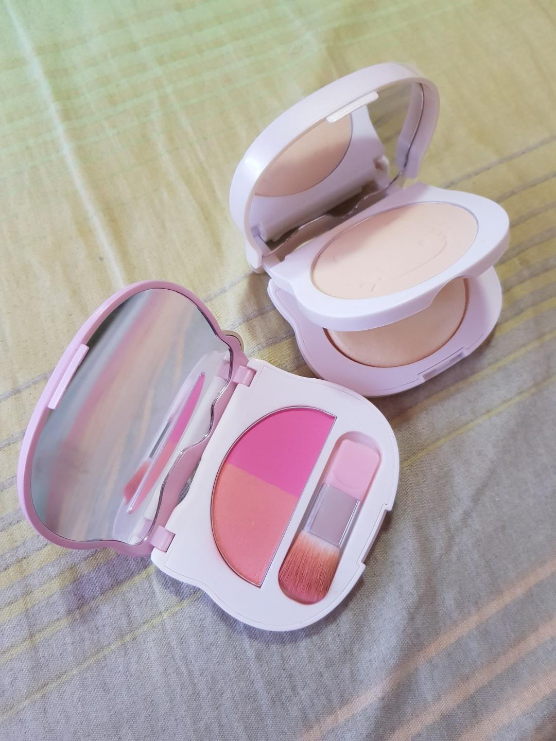 SET: Hello Kitty Flawless Powder and Blush, Beauty & Personal Care ...