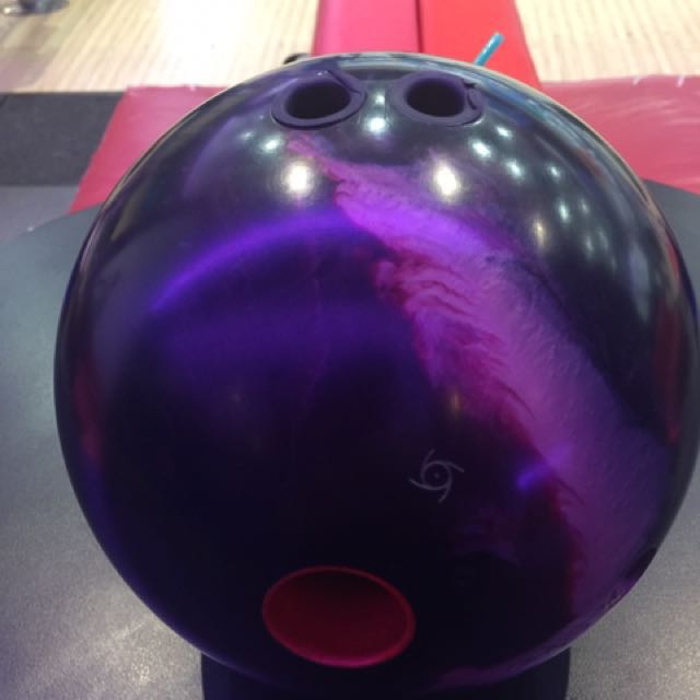 Storm Lock 15lbs, Sports Equipment, Sports & Games, Billiards & Bowling ...