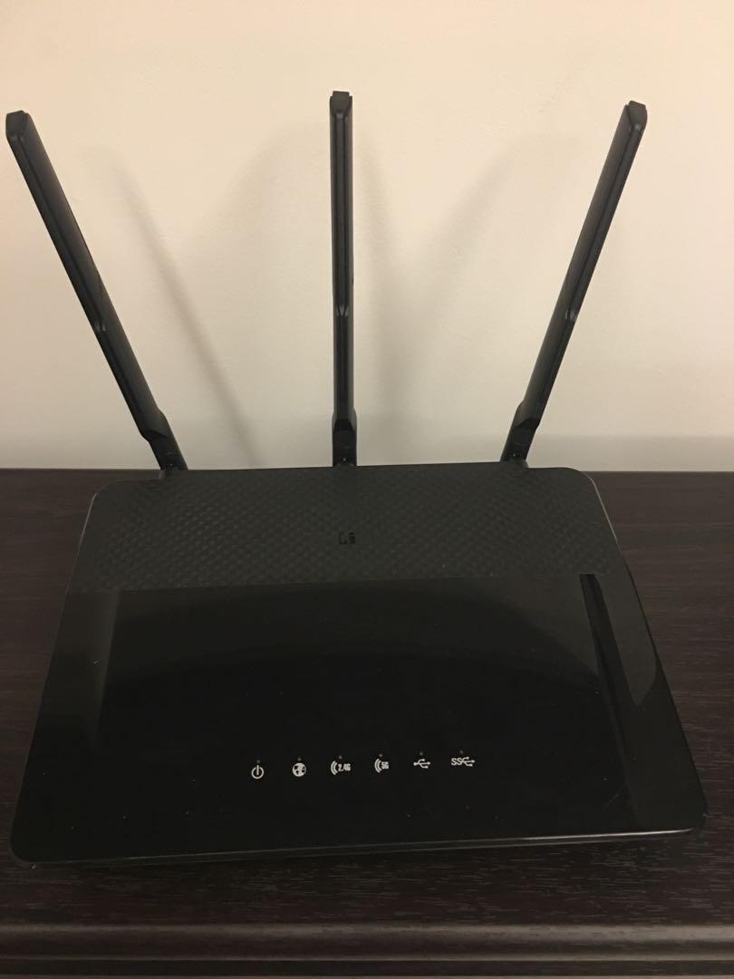 AC1900 Dual-Band WI-FI Gigabit Router, Computers & Tech, Parts ...