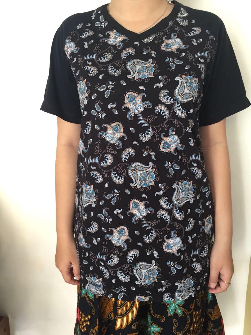 Batik Hitam, Fesyen Wanita, Pakaian Wanita, Atasan di Carousell