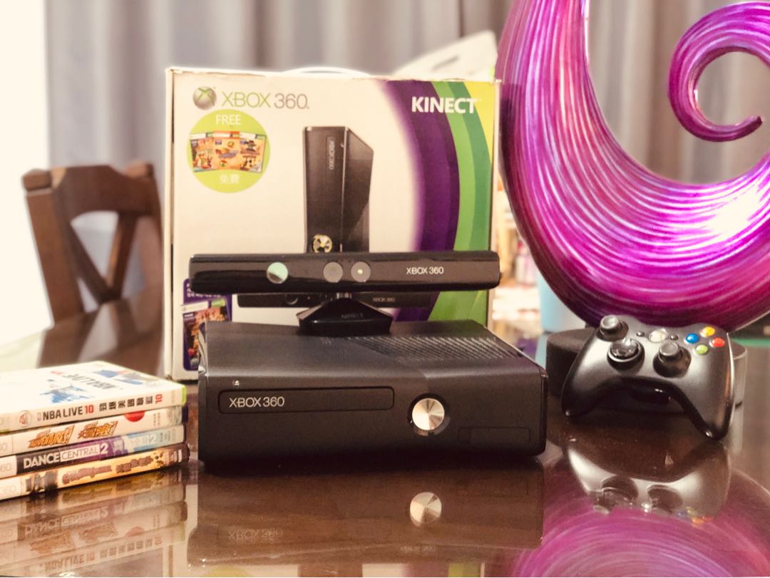 Microsoft XBOX 360 E 4GB Console with Kinect Sensor, Video Gaming ...