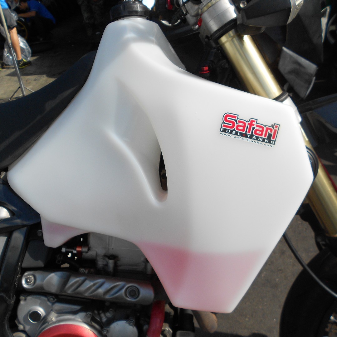 Safari Singapore Suzuki DRZ400SM DRZ400S DRZ400E 17 Litres 28 Litres ...