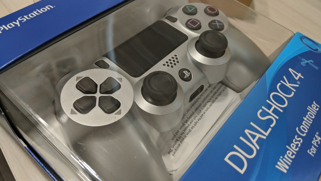 Silver PS4 Dualshock 4 controller, Video Gaming, Gaming Accessories ...