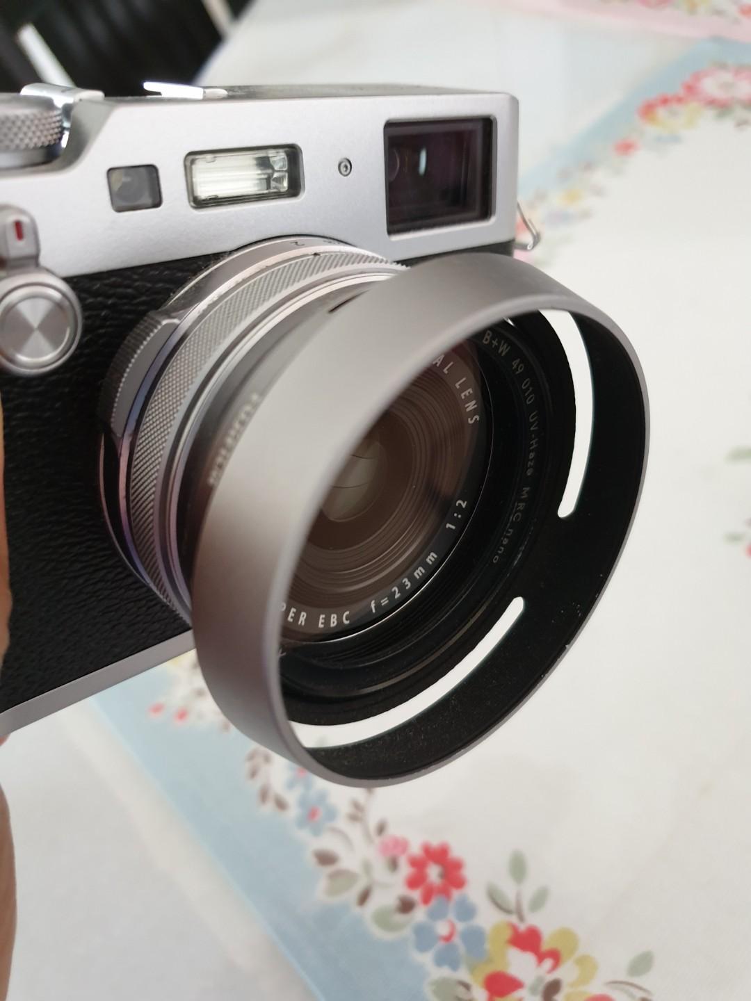 Used silver Fujifilm X100F with filter, original vent hood and extra ...