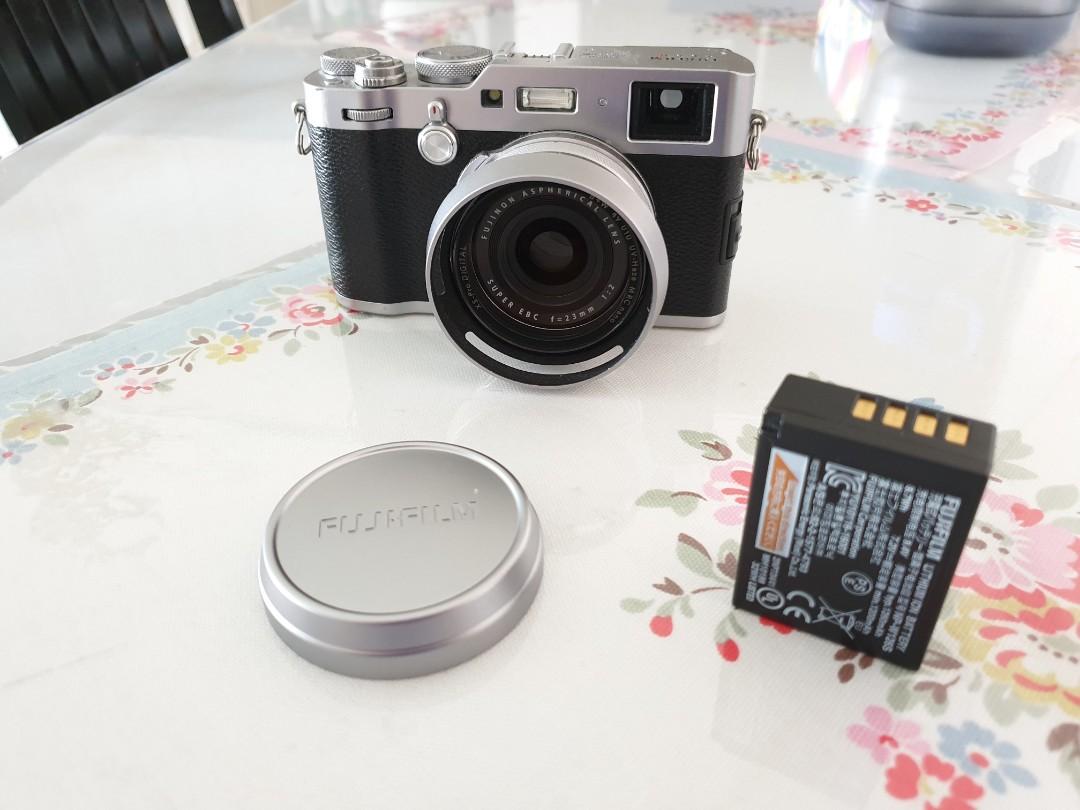 Used silver Fujifilm X100F with filter, original vent hood and extra ...