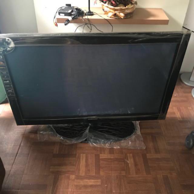 Samsung Tv 42 inch plasma full HD , TV & Home Appliances, TV ...