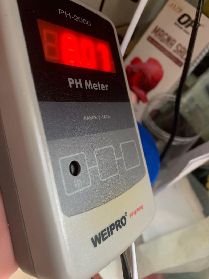 Weipro ph meter, Everything Else on Carousell
