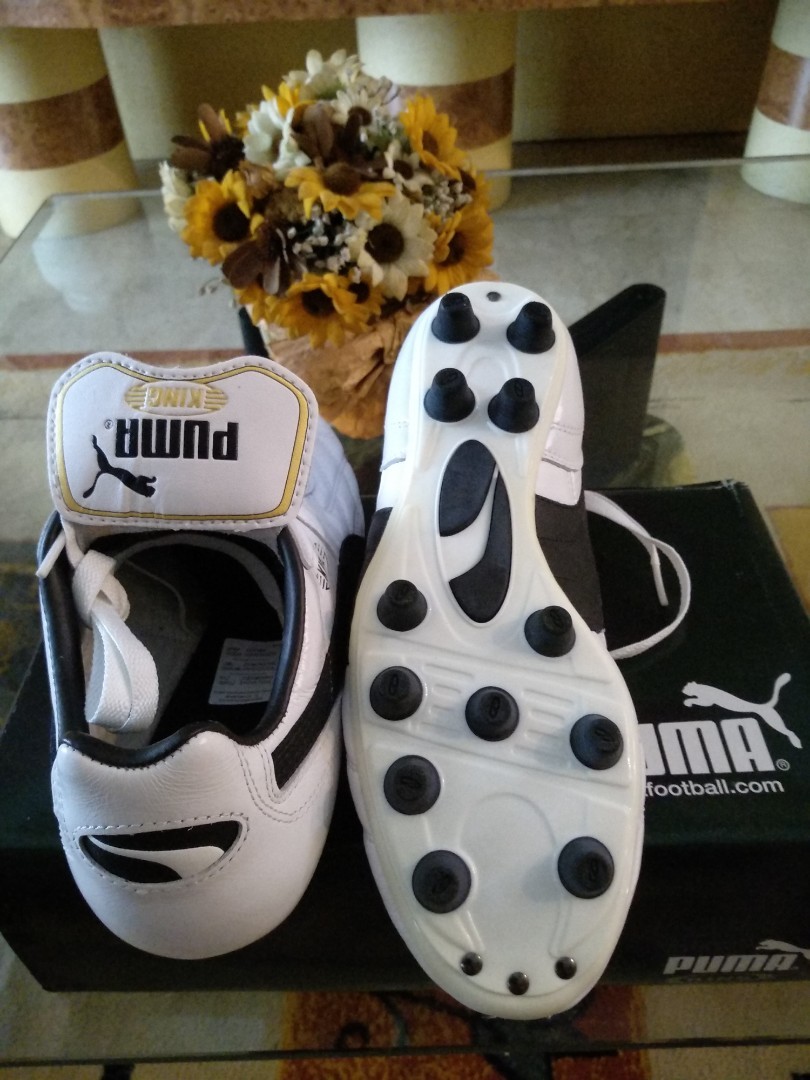 White Puma King, Sports Equipment, Sports & Games, Racket & Ball Sports ...