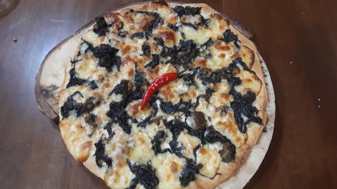 Special Laing Pizza on Carousell