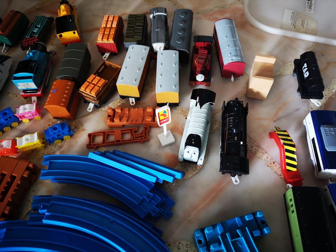 Thomas and friends train set with tracks _ tomy train, Hobbies & Toys ...