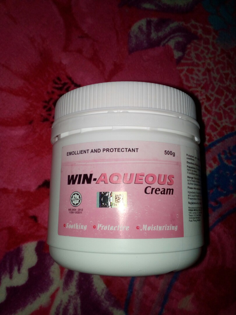 Win aqueous cream eczema preloved, Health & Nutrition, Health ...