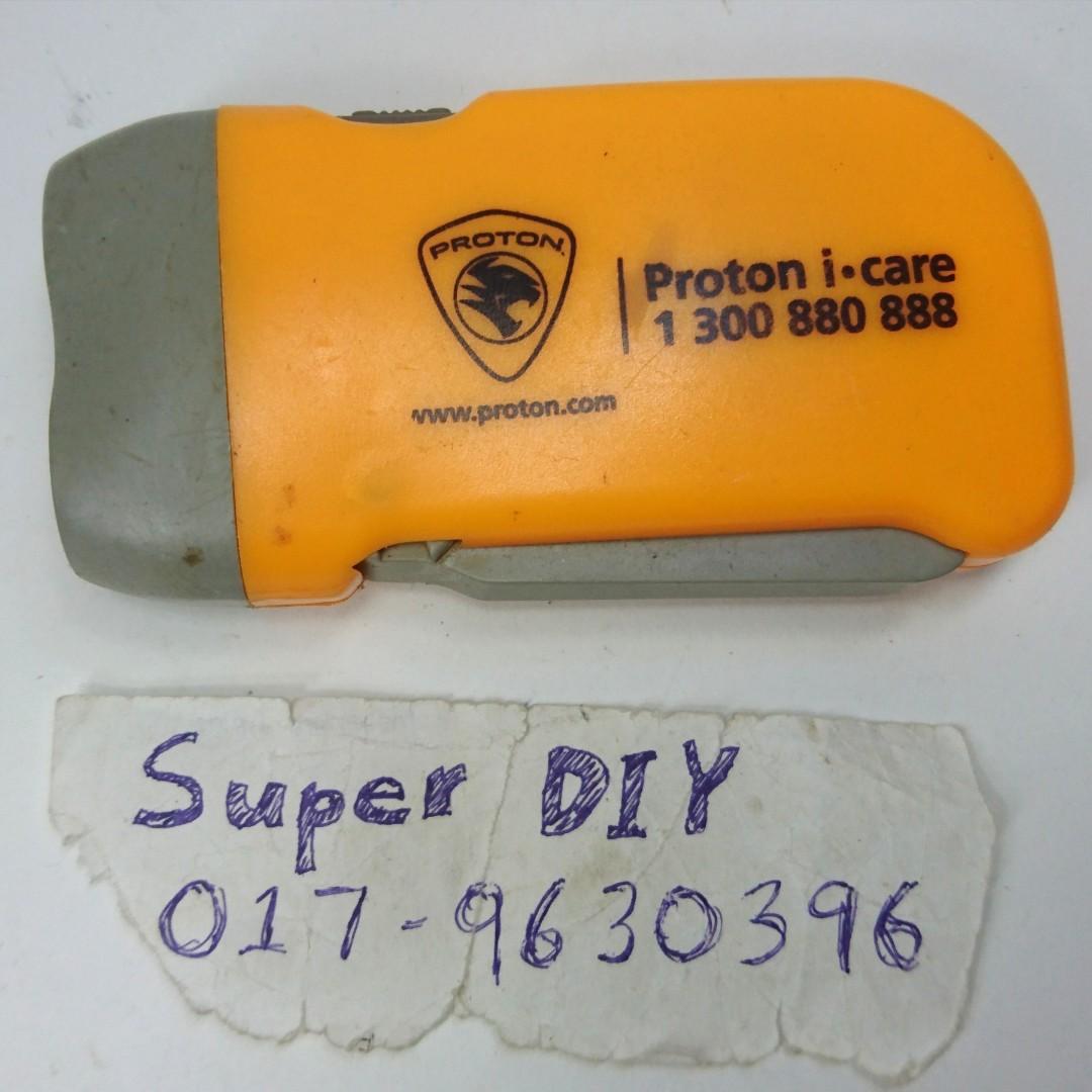 PROTON limited edition Lampu Suluh Hand Press LED Flash Light Torch ...