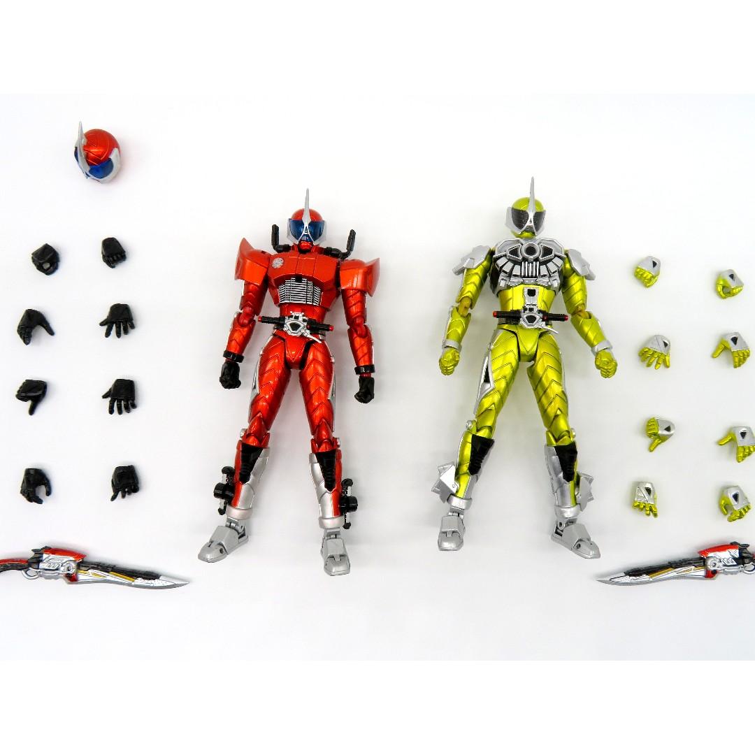 SHF Kamen Rider W Accel & Accel Booster, 興趣及遊戲, 玩具 & 遊戲類 - Carousell