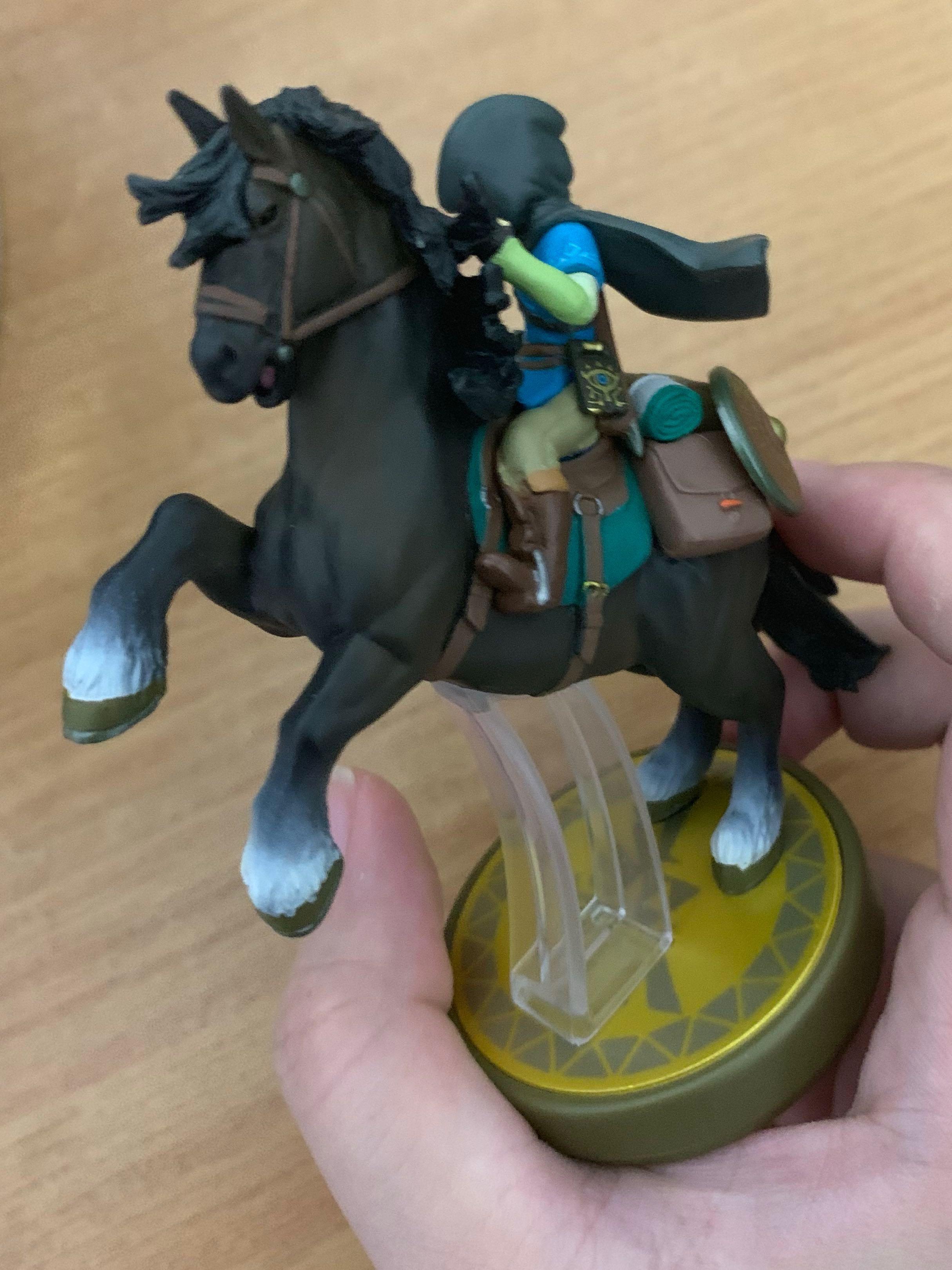 The legend of Zelda breath of the wild with link rider, Video Gaming ...