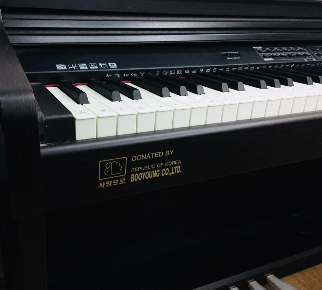 Young Chang Digital Piano, Hobbies & Toys, Music & Media, Musical ...