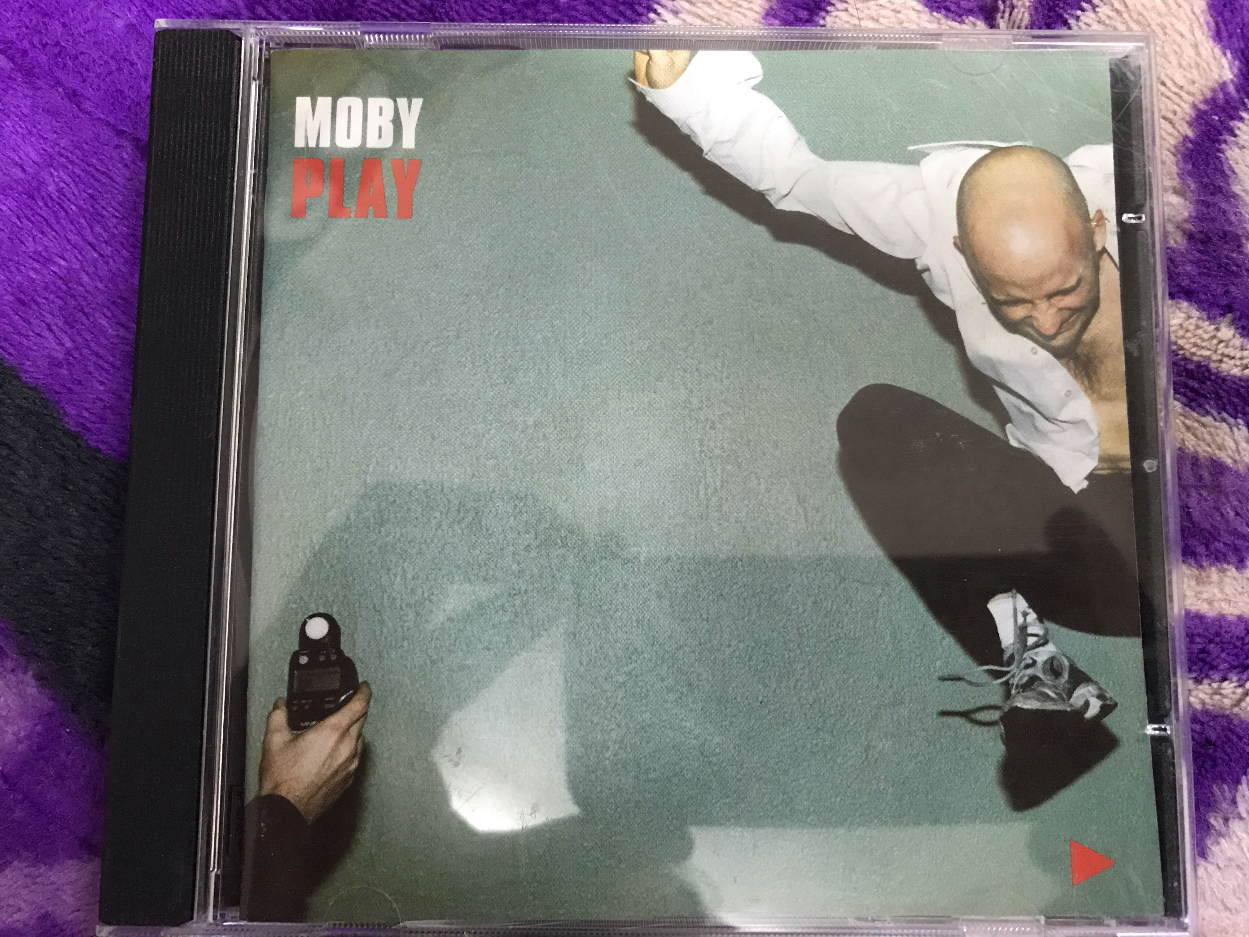 CD Moby - Play, Hobbies & Toys, Music & Media, CDs & DVDs on Carousell