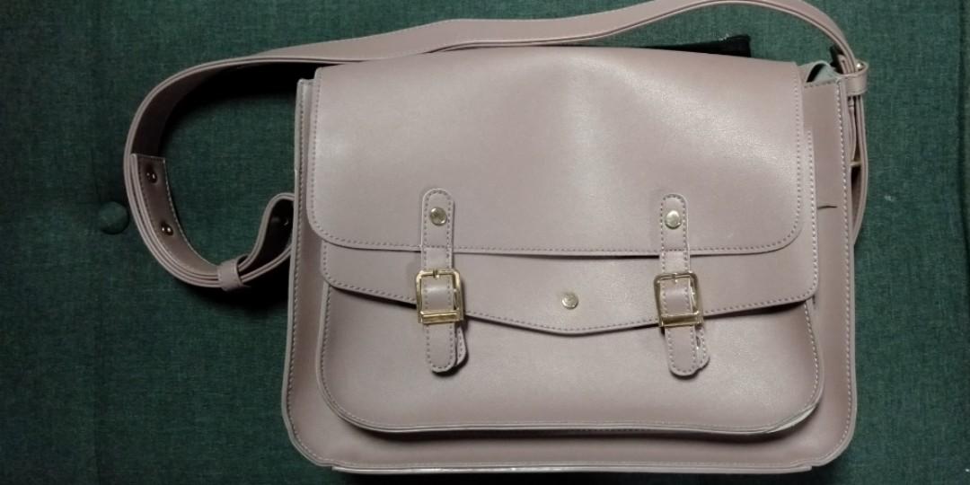 Esatch L in Puce, Women's Fashion, Bags & Wallets, Purses & Pouches on ...