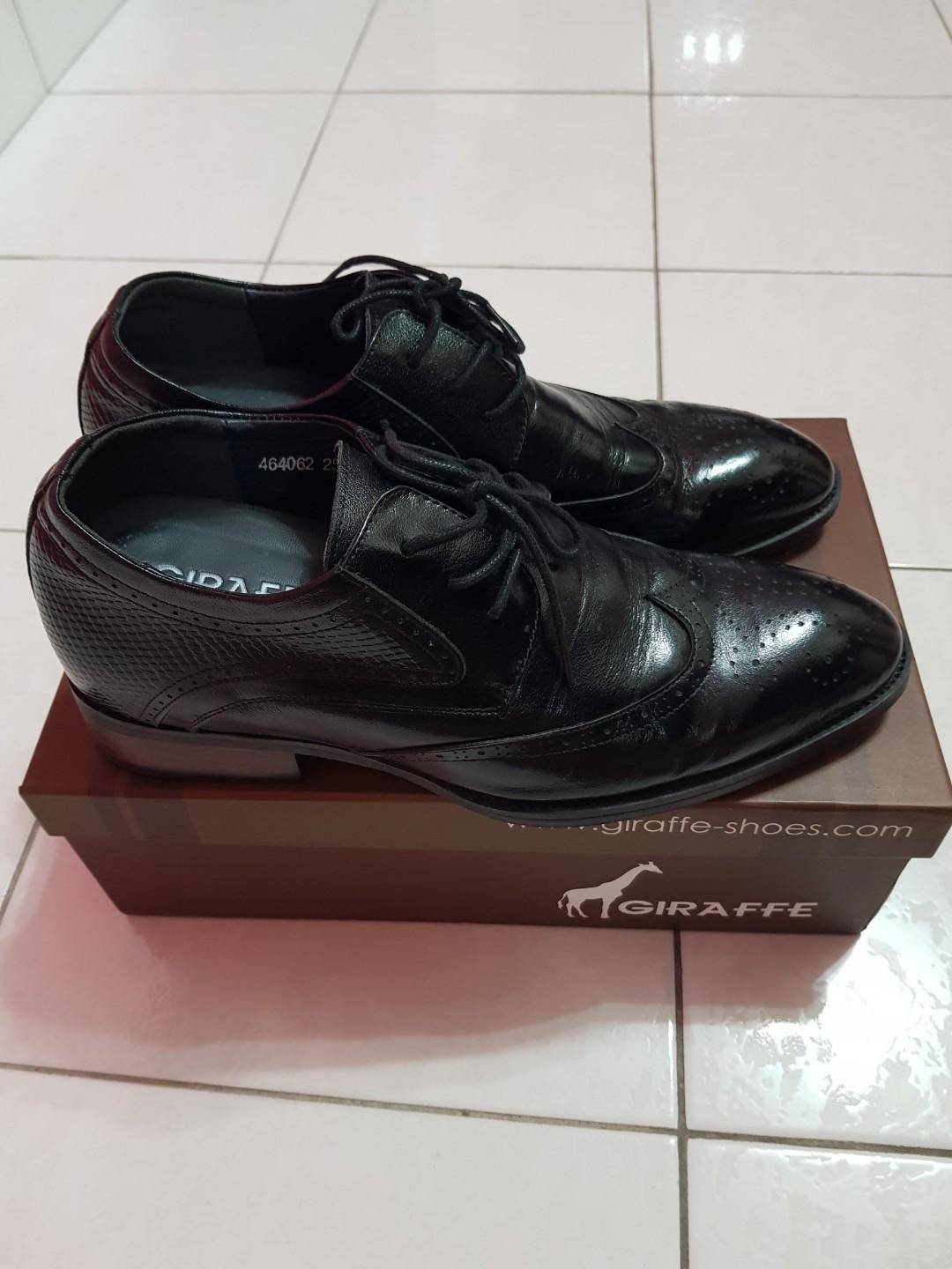 Giraffe Shoes Black 7.5, Men's Fashion, Footwear, Dress shoes on Carousell