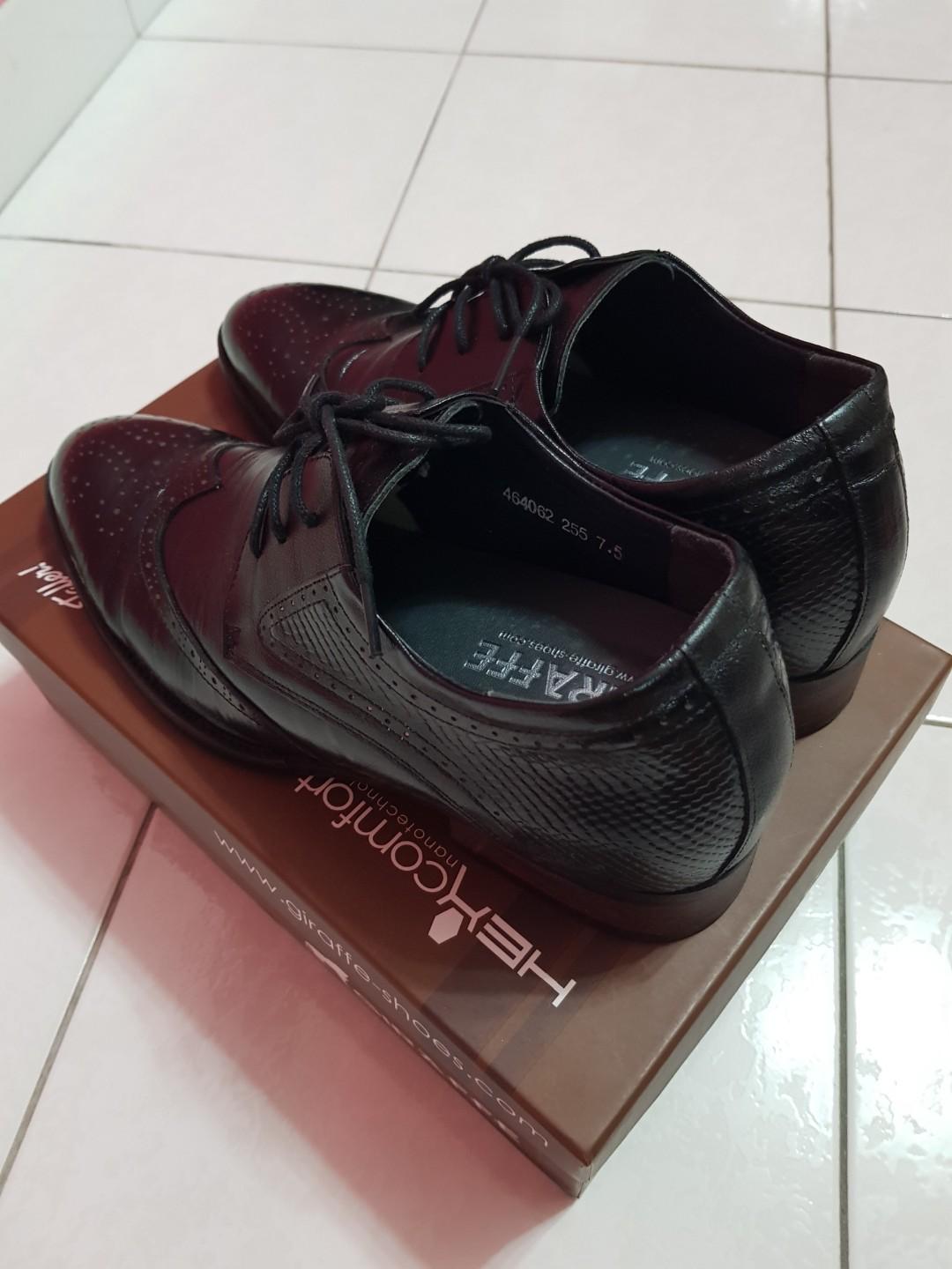 Giraffe Shoes Black 7.5, Men's Fashion, Footwear, Dress shoes on Carousell