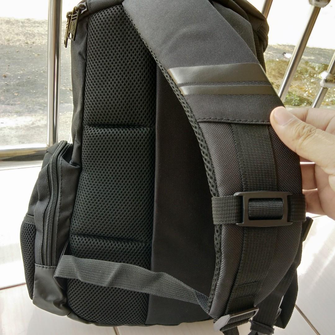 Lonsdale Niagara Backpack, Men's Fashion, Bags, Backpacks on Carousell