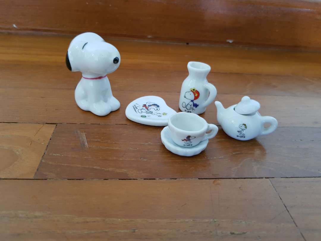 Snoopy collectables porcelain figurine and tea set, Vintage ...