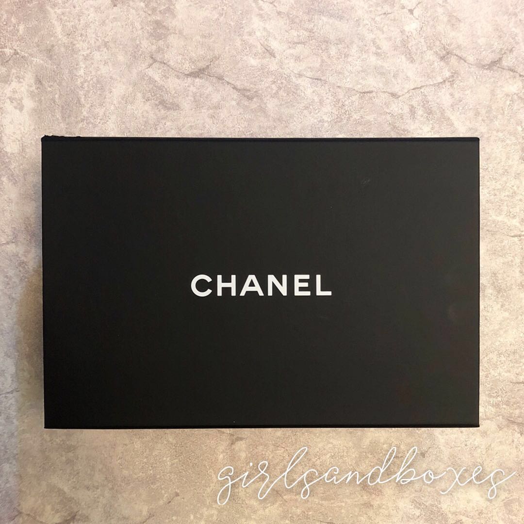 Chanel 紙盒 磁石盒 紙袋 名牌紙盒 Paper Boxes （連山茶花 絲帶 塵紙）, 名牌, 手袋及銀包 - Carousell