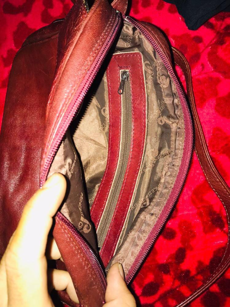 Beg Kulit, Men's Fashion, Bags, Sling Bags on Carousell