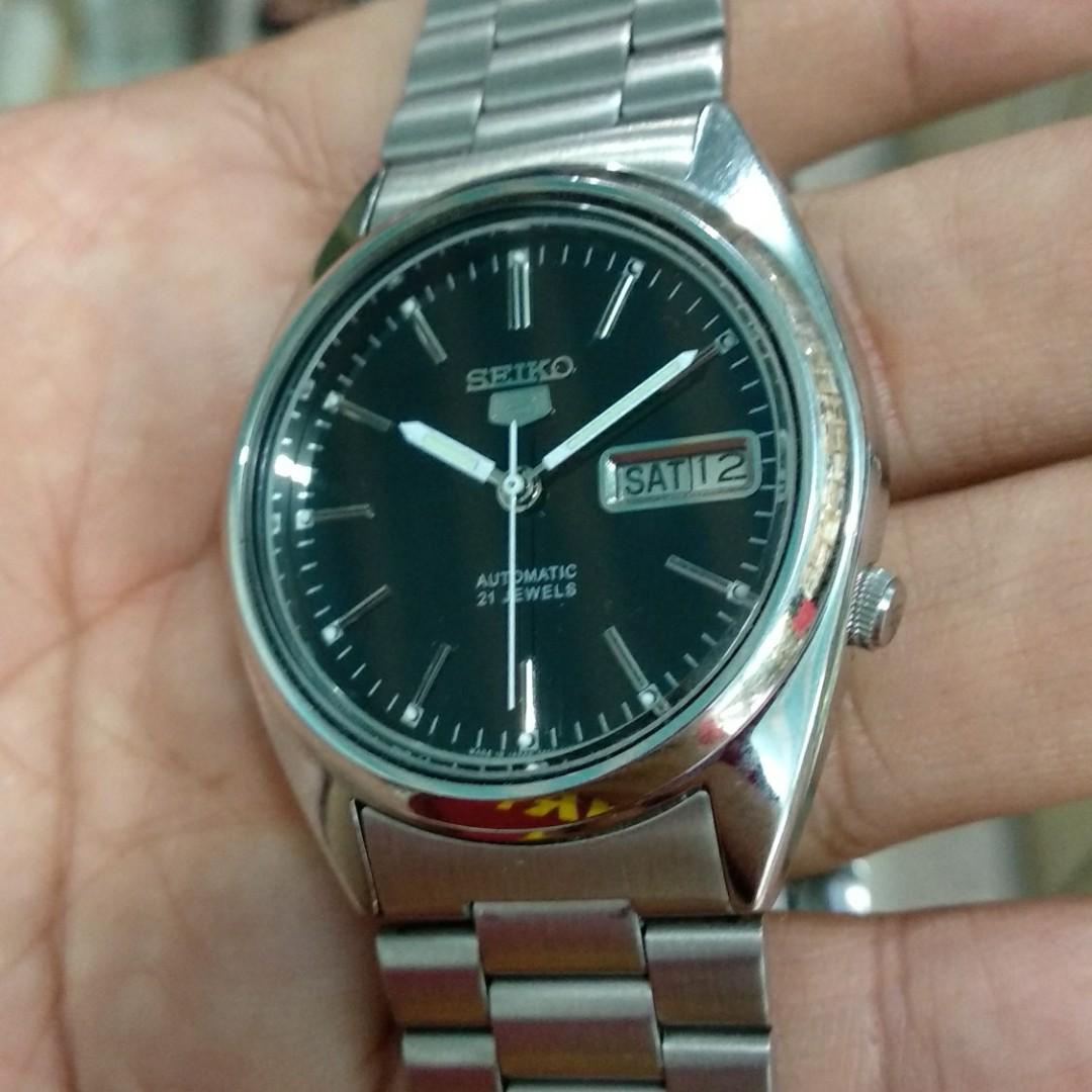 Jam tangan seiko 5 otomatis normal, Fesyen Pria, Jam Tangan di Carousell