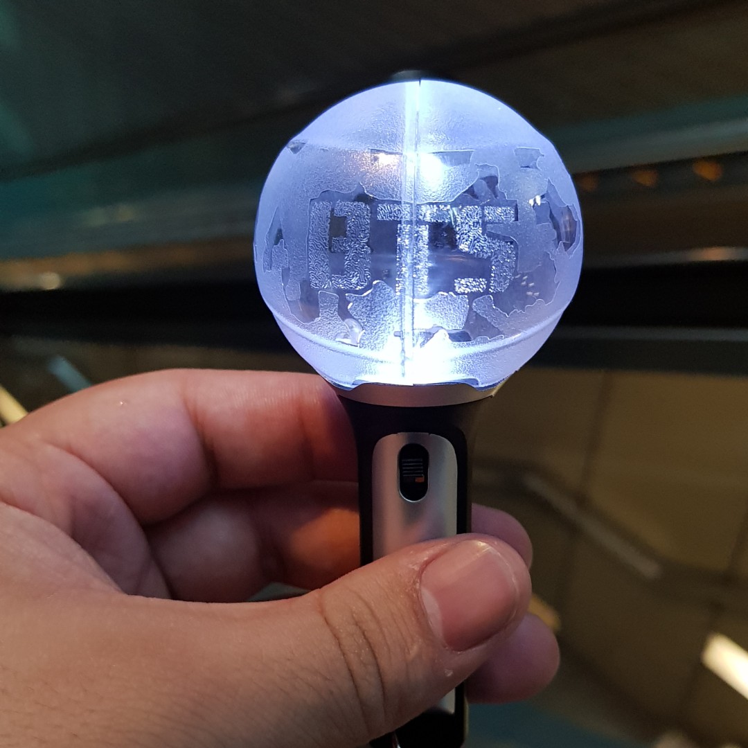 Mini bts lightstick, Hobbies & Toys, Memorabilia & Collectibles, K-Wave ...