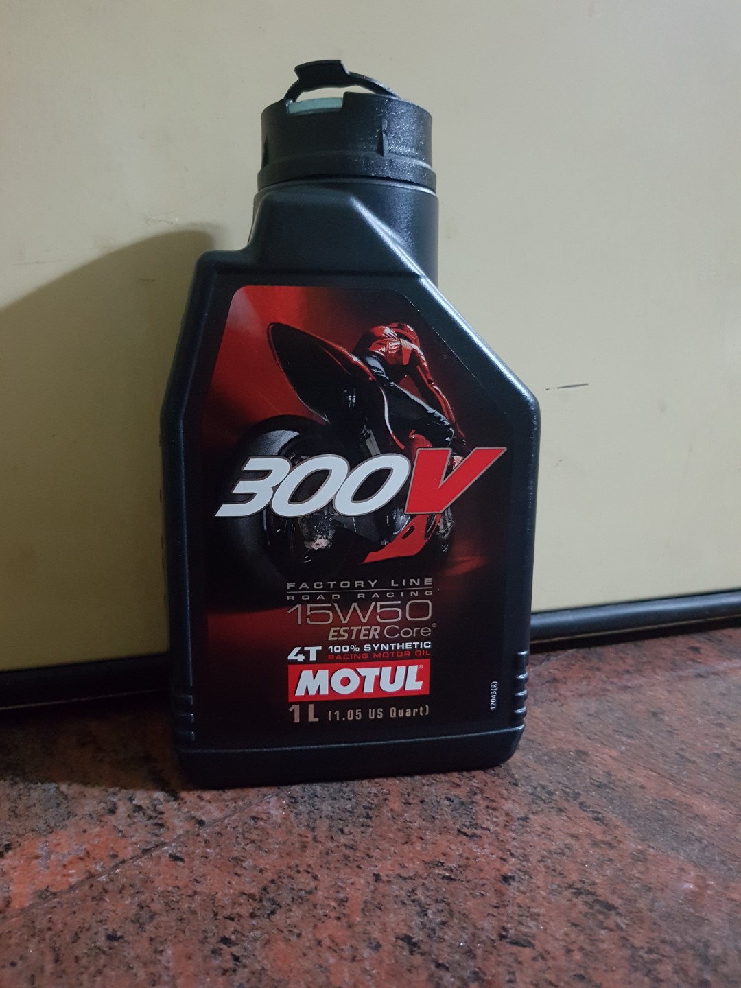 Motul 300V Engine Oil, Motorcycles, Motorcycle Accessories on Carousell
