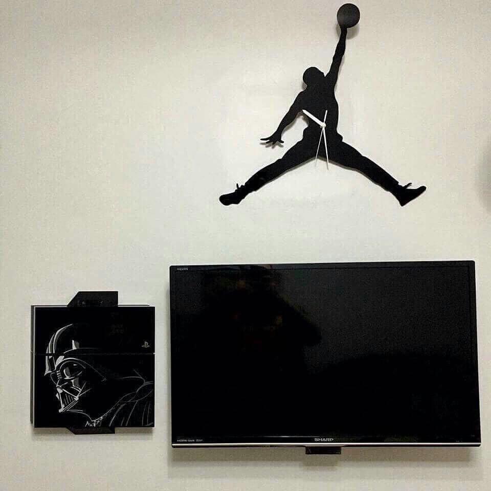 poshup Jordan Jumpman Wall Clock, Furniture & Home Living, Home Decor ...