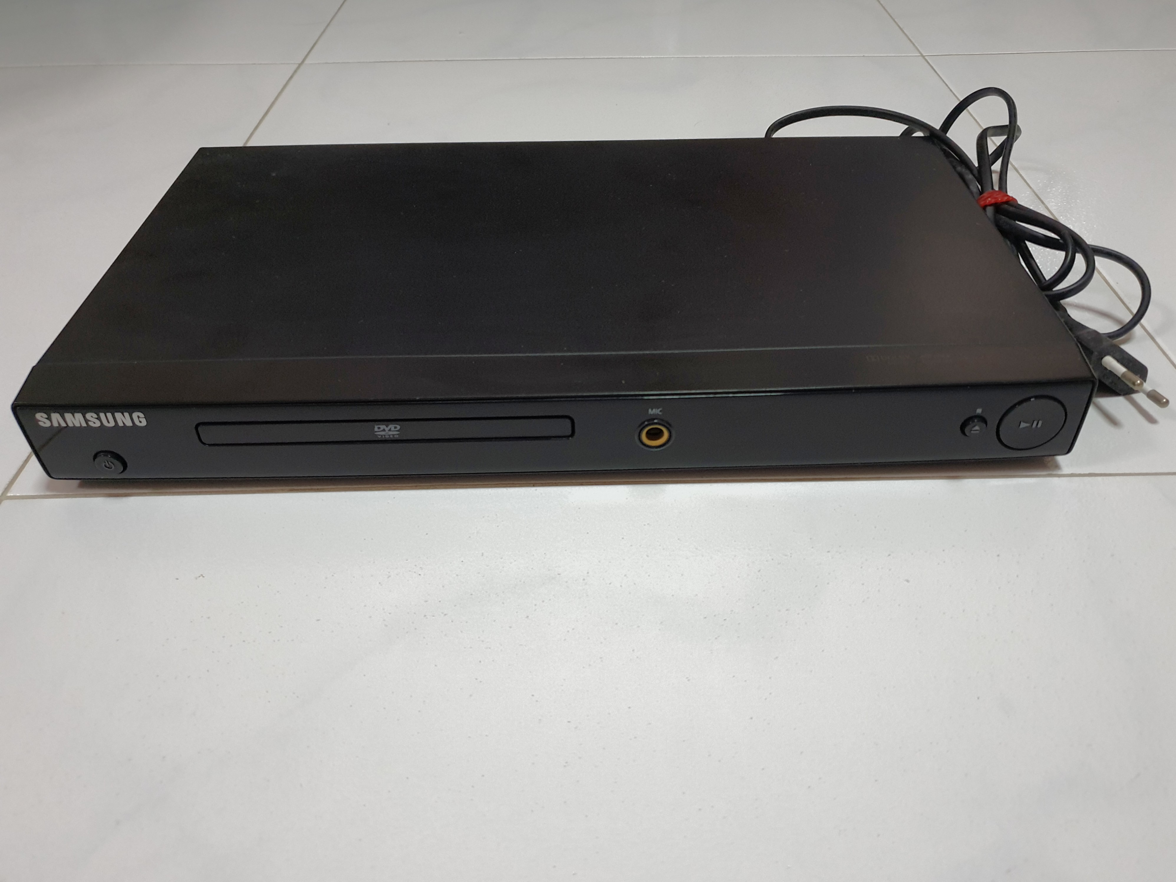 Samsung DVD Player DVD-P191K, TV & Home Appliances, TV & Entertainment ...